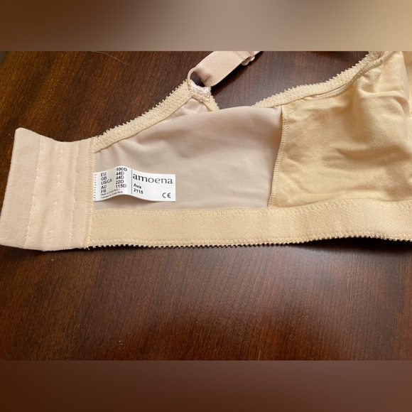 Intimates & Sleepwear | Nwt Amoena Bra Size 44d | Poshmark